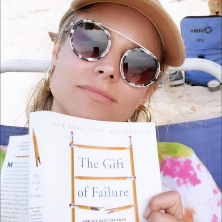 KRISTEN BELL – Jennifer Fisher